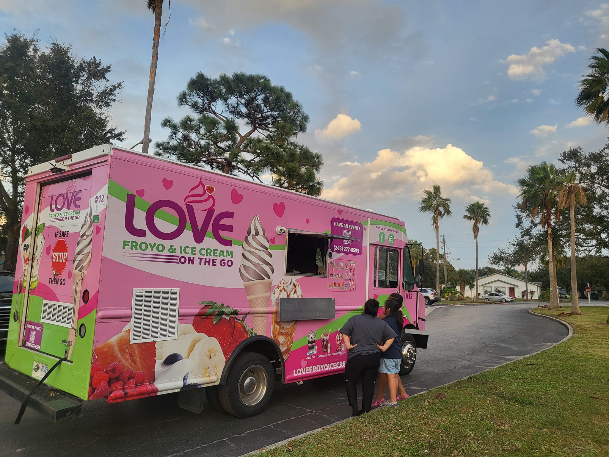 Ice Cream Truck Services - Love Froyo Ice Cream